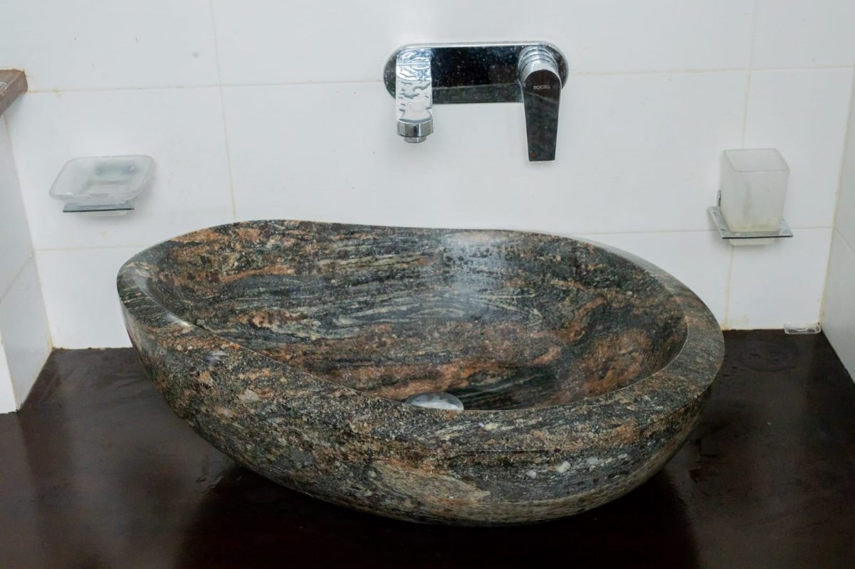 Stone Wash basin – Monolith